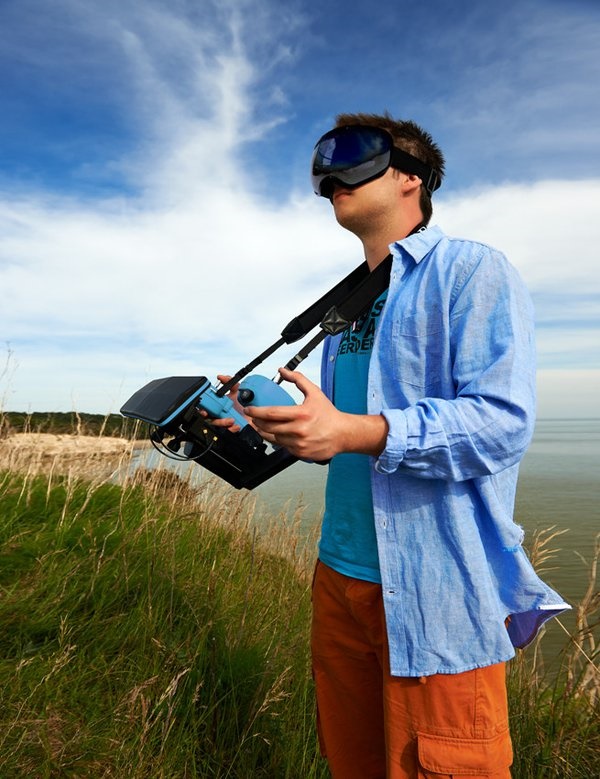 Parrot Skycontroller, mando a distancia para el Bebop Drone