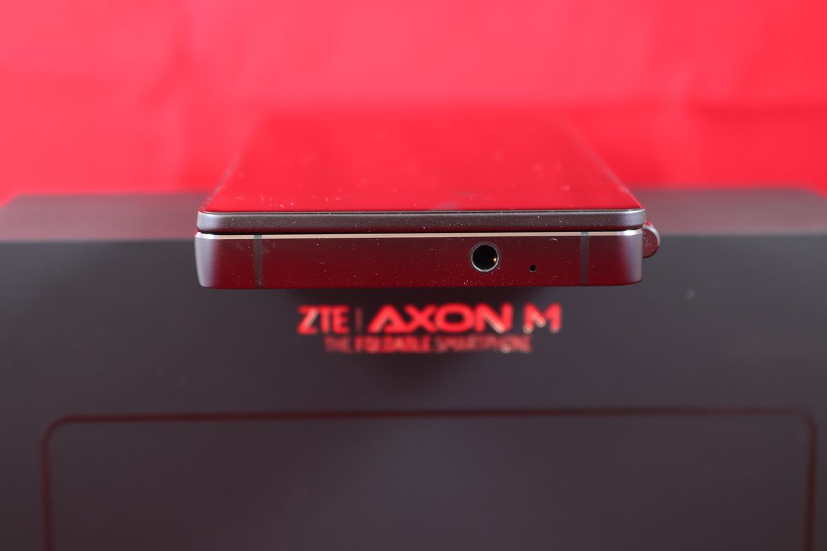 ZTE Axon M. Prueba completa, análisis, opiniones y precio