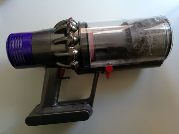 Dyson Cyclone V10 Absolute, probamos esta aspiradora potente sin cables