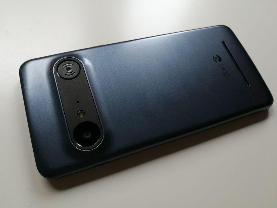 Doro 8035, móvil fácil de usar para personas mayores