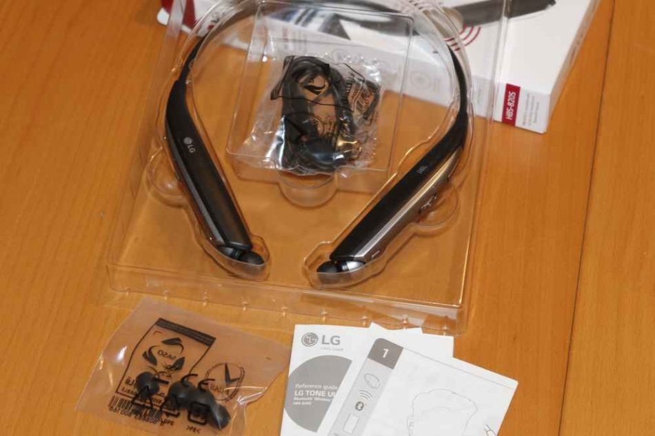 LG HBS-820S, probamos los auriculares con manos libres legal incluido
