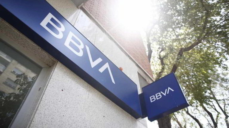 Cajeros gratis y comisiones para sacar dinero de BBVA