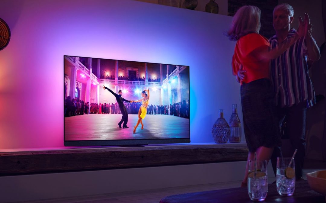 Philips OLED+ 908, un televisor con un gran nivel de brillo y ...
