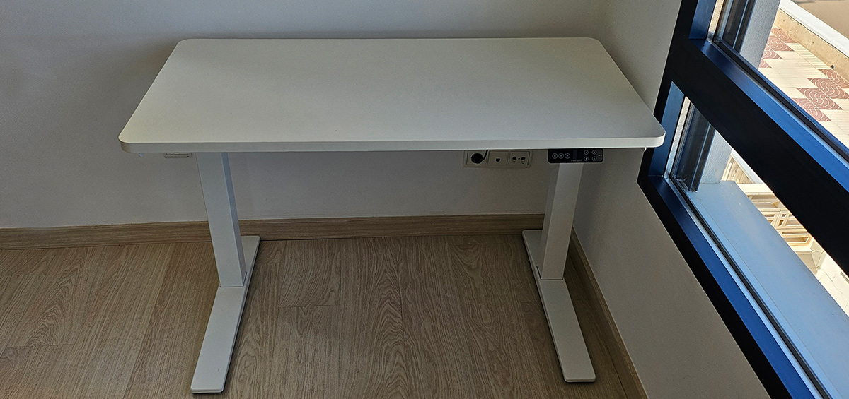 Mi experiencia con la mesa elevable FlexiSpot E7 Pro tras 15 días de uso
